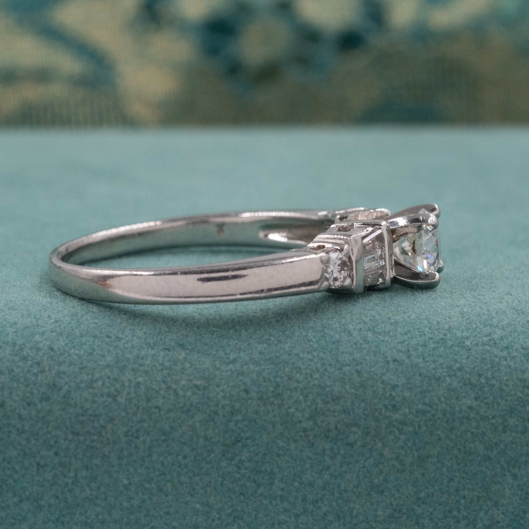 Transitional-Cut Diamond & Platinum Ring – Pippin Vintage Jewelry
