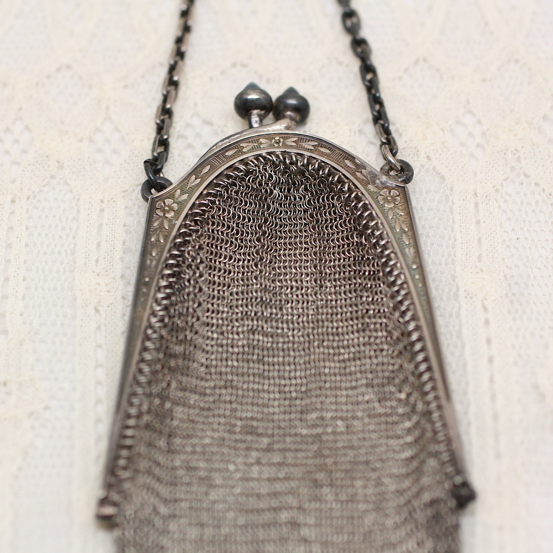 Circa 1890 Silver Finger Purse – Pippin Vintage Jewelry