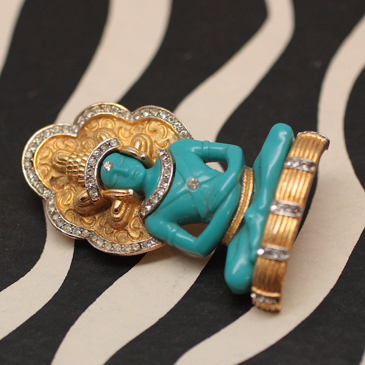 Circa 1960 Hattie Carnegie Buddha Pin – Pippin Vintage Jewelry