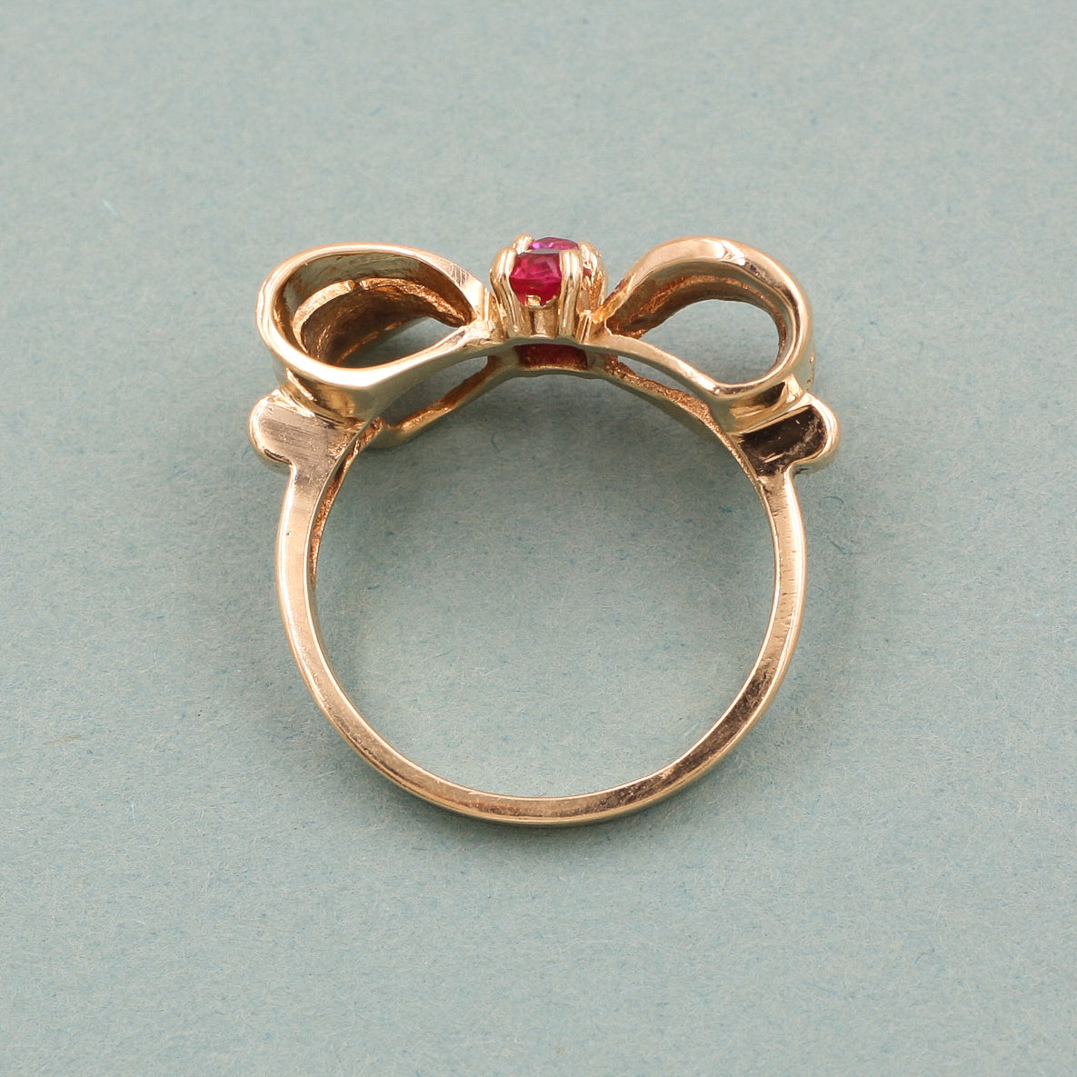 Retro Ruby Bow Ring – Pippin Vintage Jewelry
